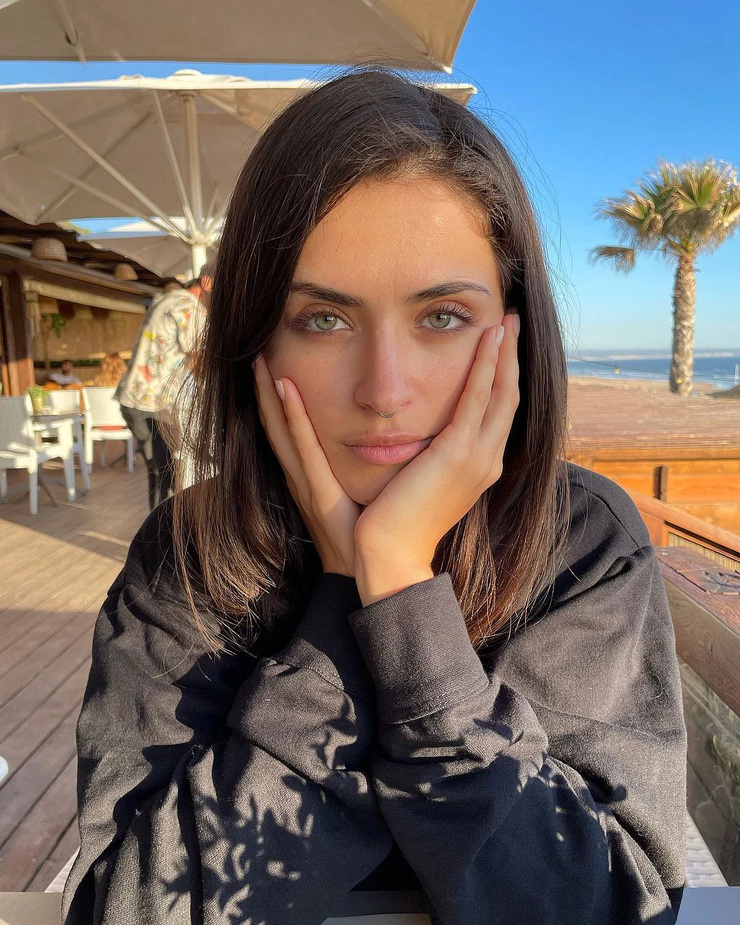 Mikaela Lupo image