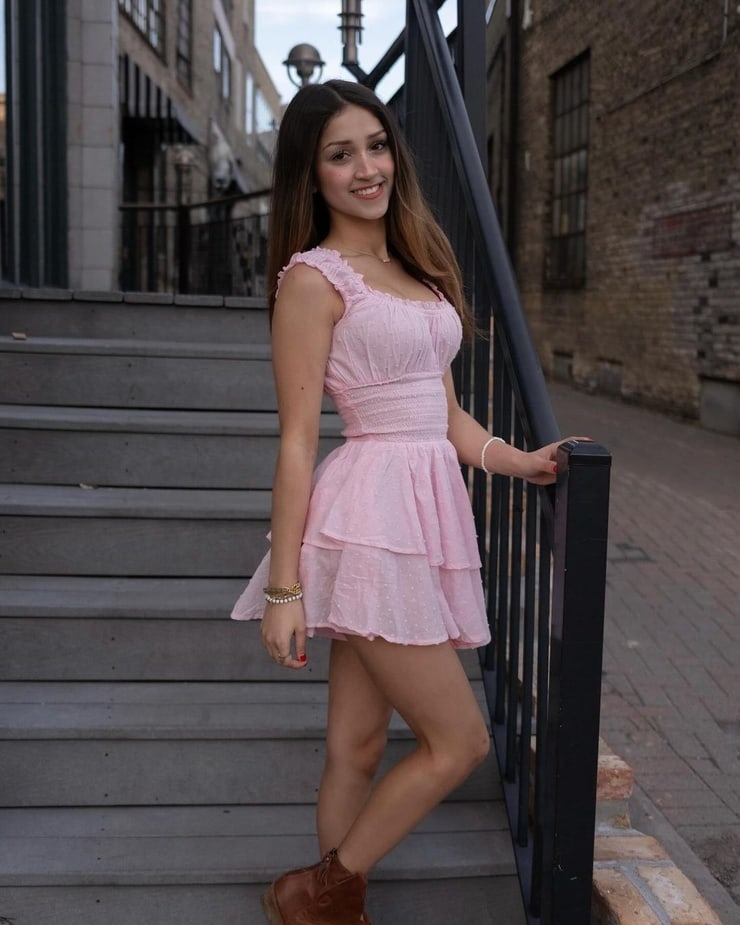 Picture of Ava Justin