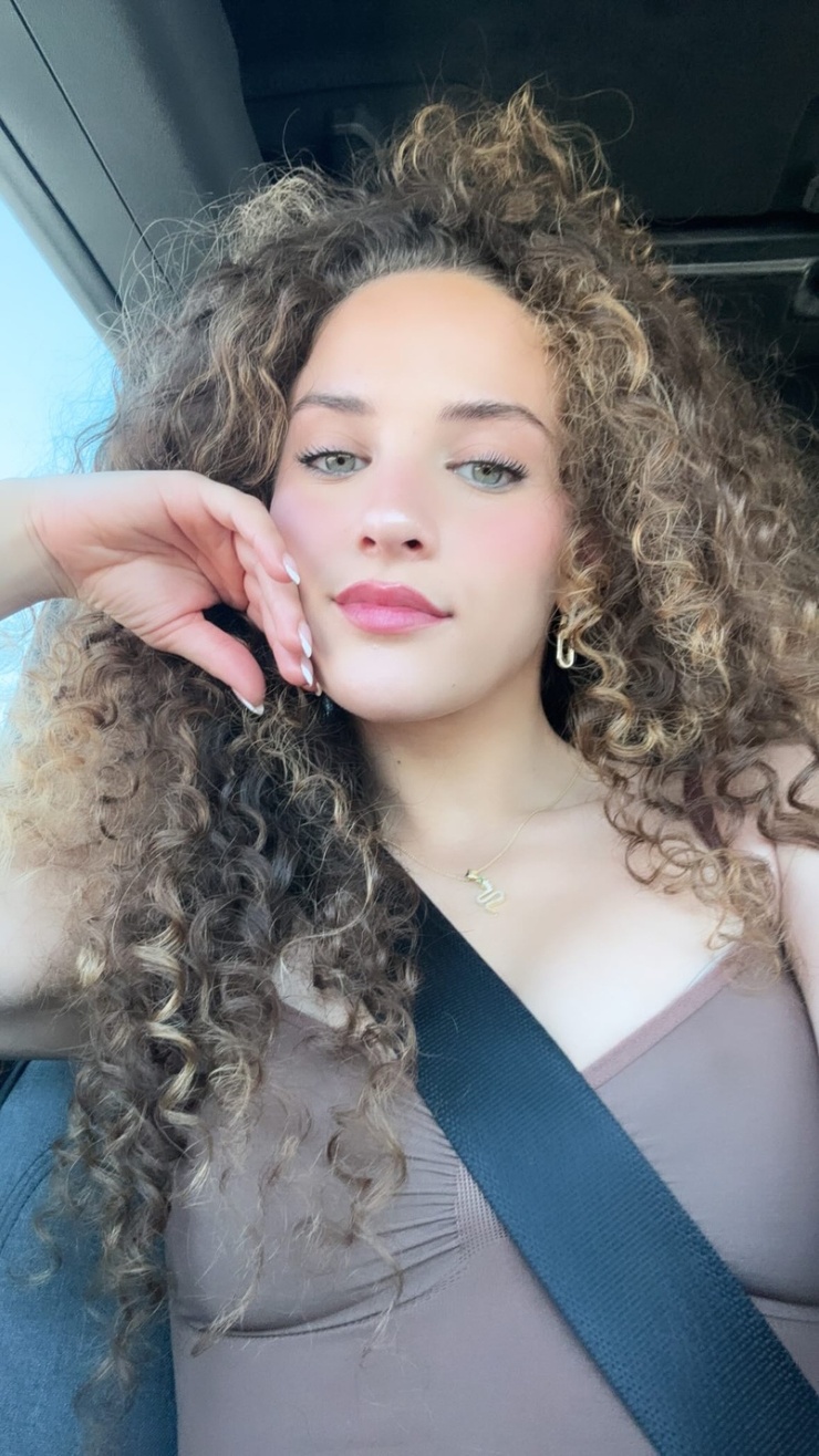 Picture of Sofie Dossi