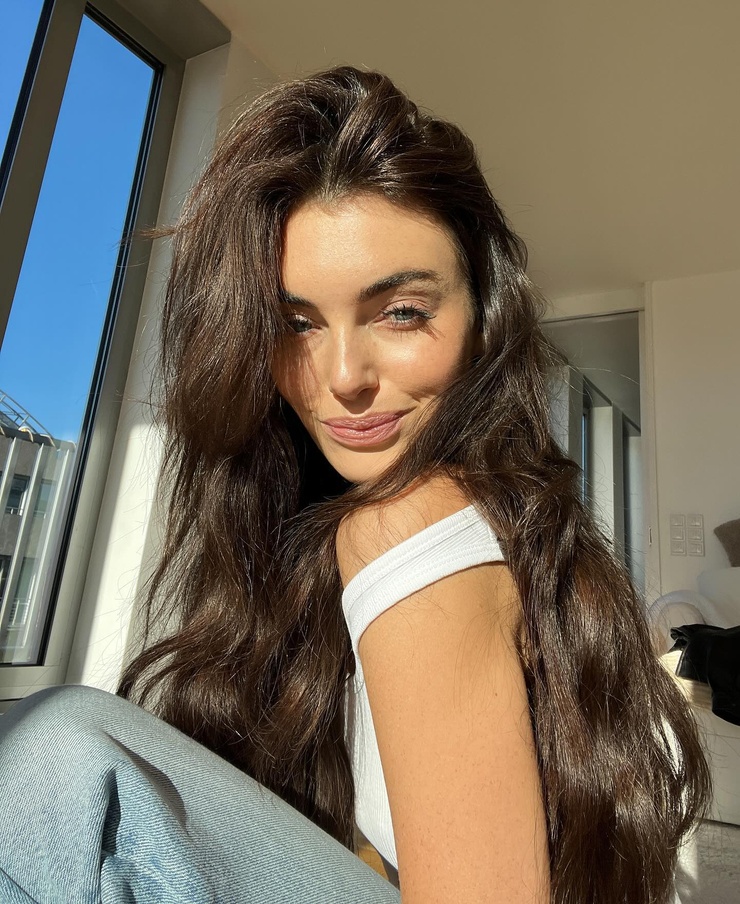 Picture of Celine Bethmann