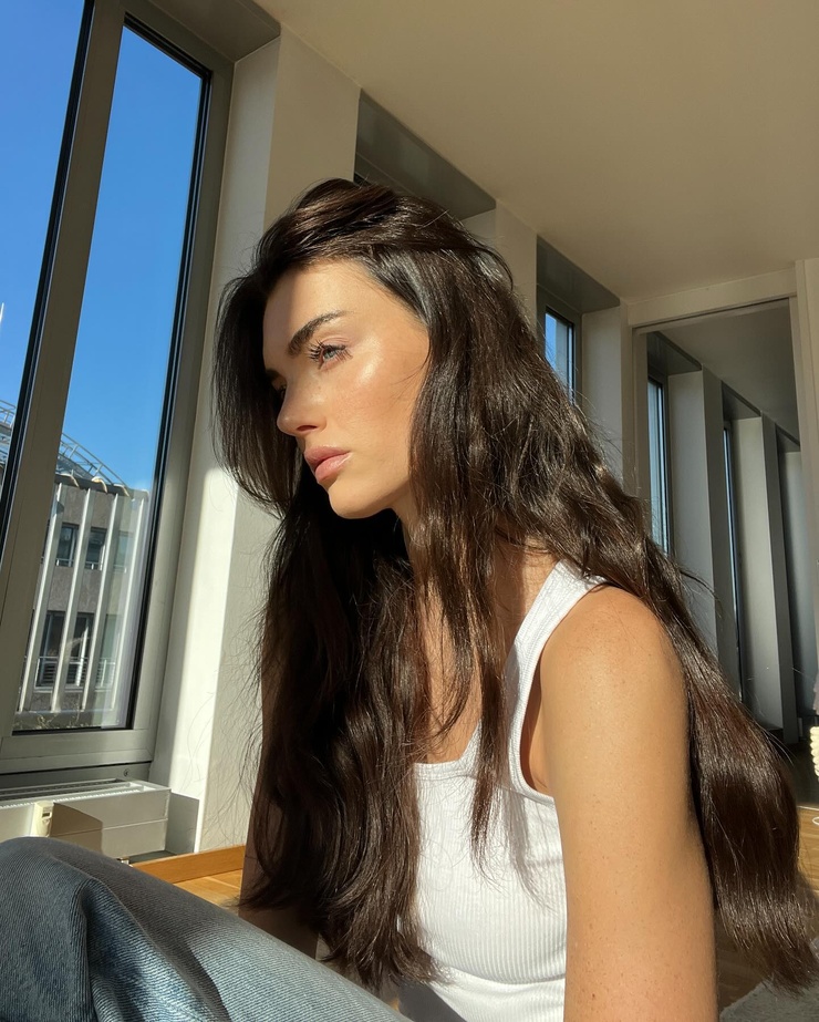 Celine Bethmann image