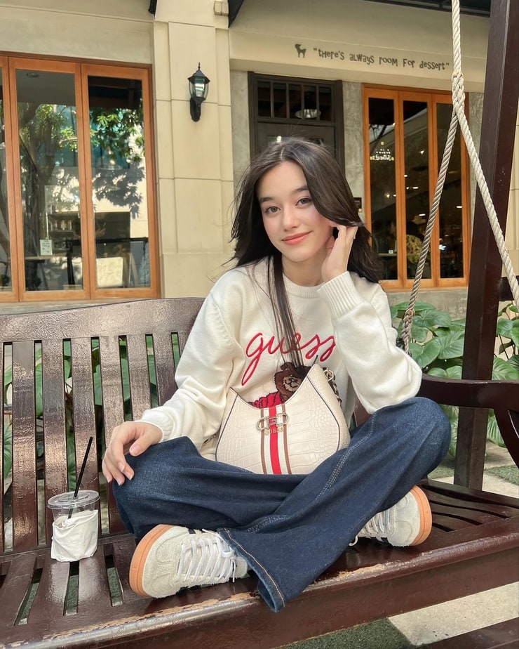 Picture of Moly Groves