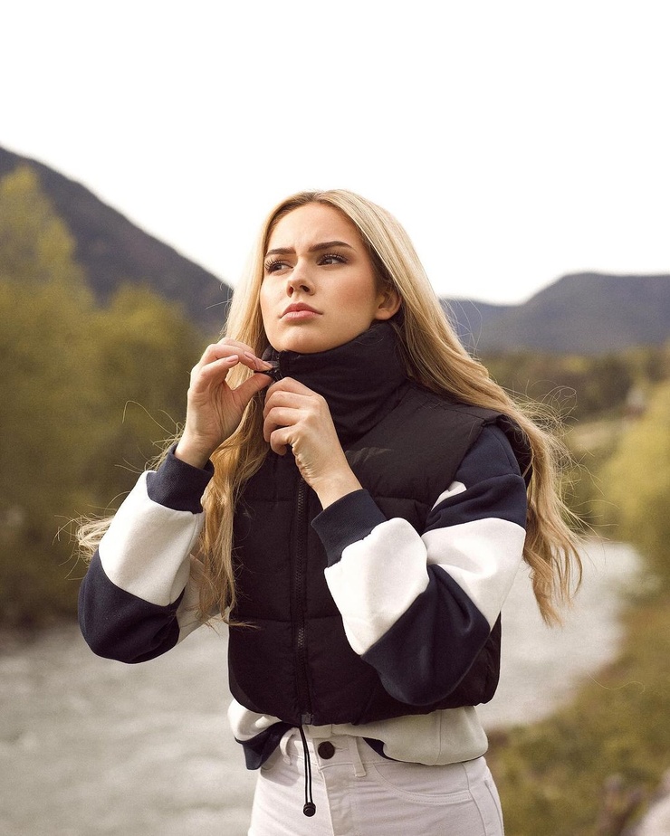 Picture of Alina Nitschke