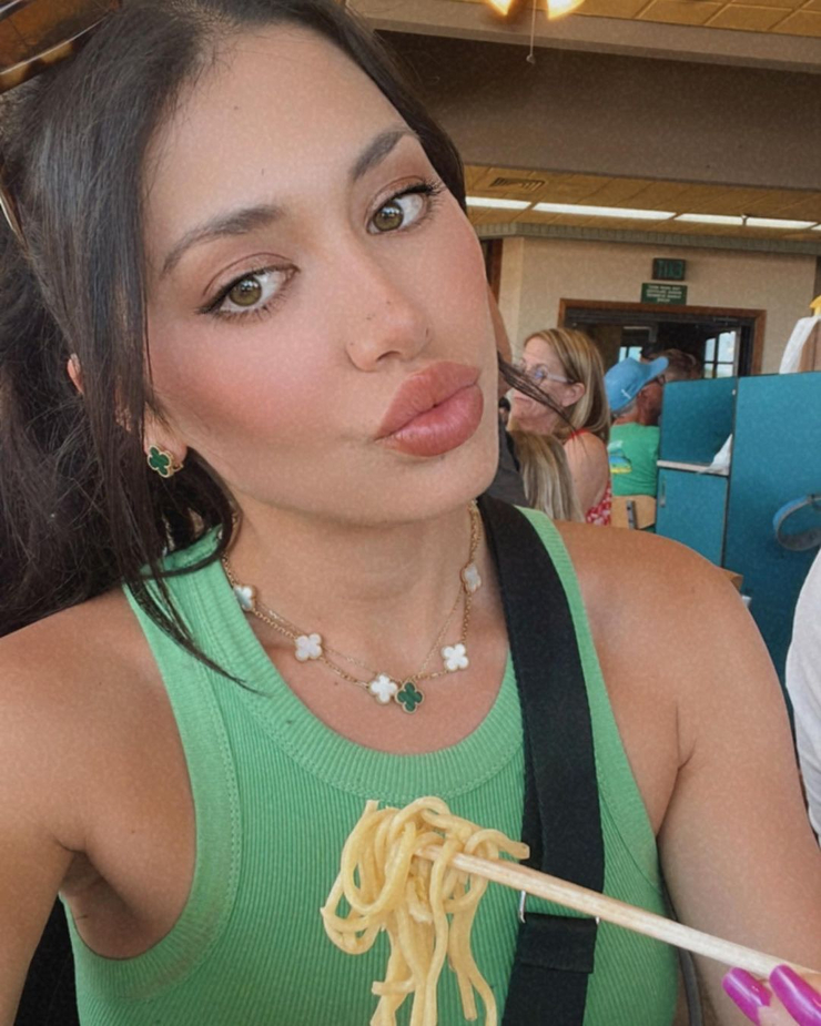 Picture of Bahara Golestani