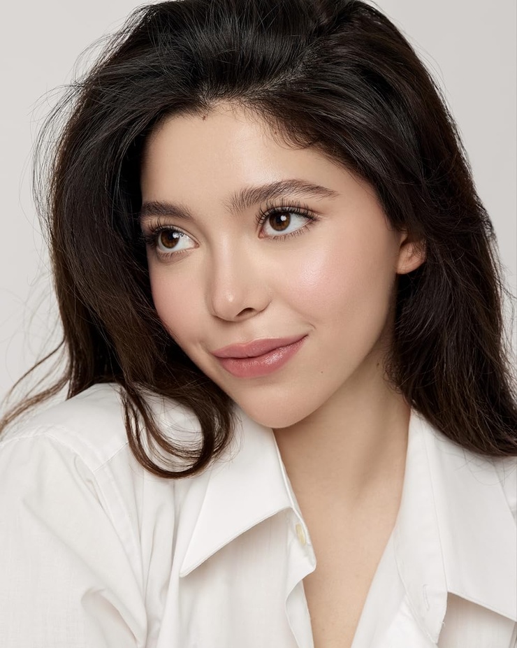 Picture of Angelie Carmen