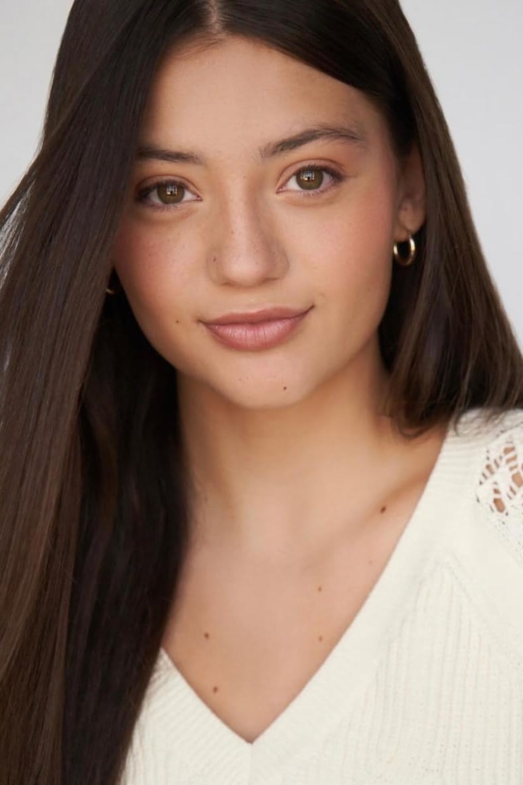 Picture Of Elliana Roullier