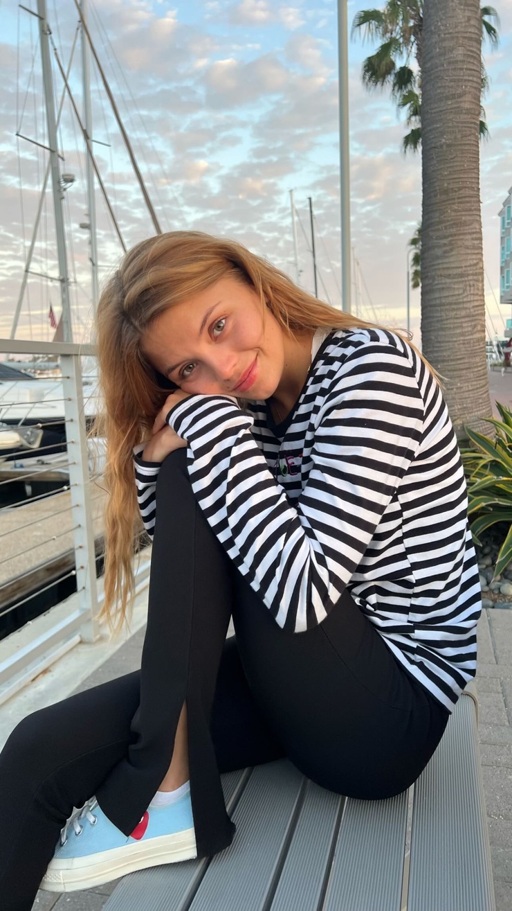 Dasha Komarova picture