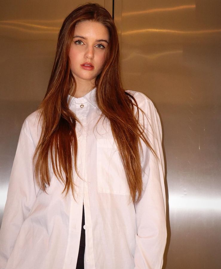 Savannah Clarke