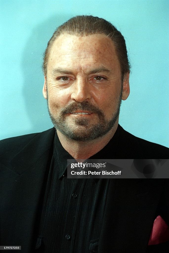 Picture of Stacy Keach