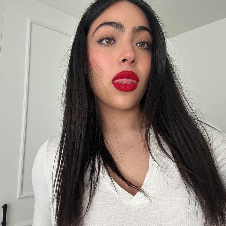 Picture of Allegra Acosta