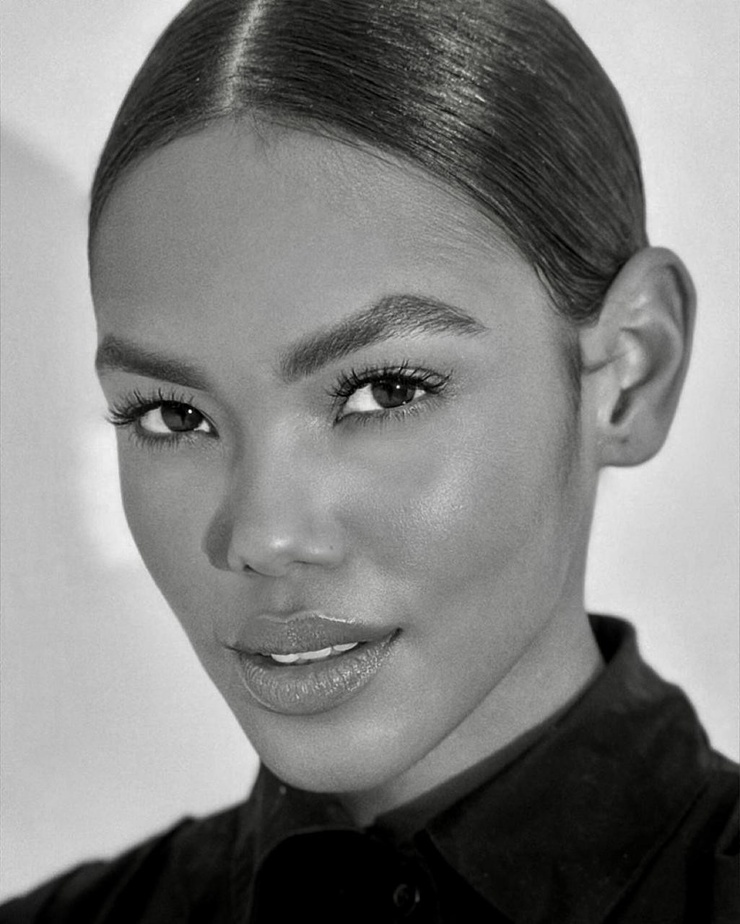 Amanda Carvalho image