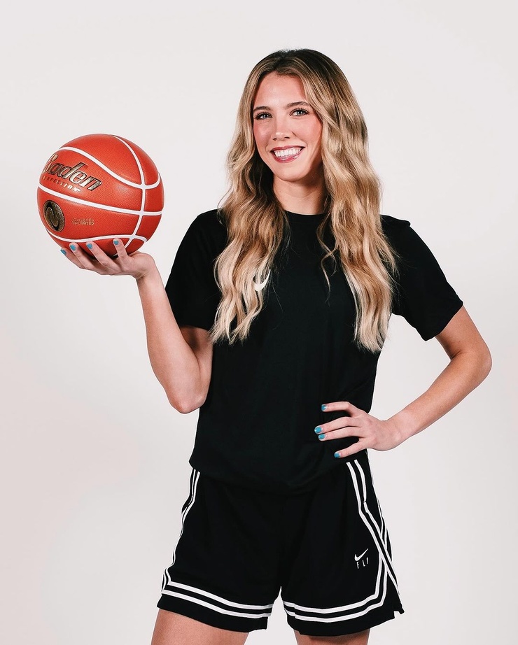 Picture of Lexie Hull