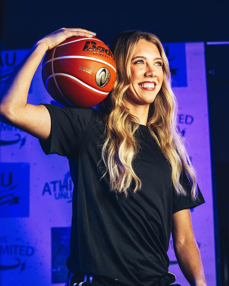 Picture of Lexie Hull