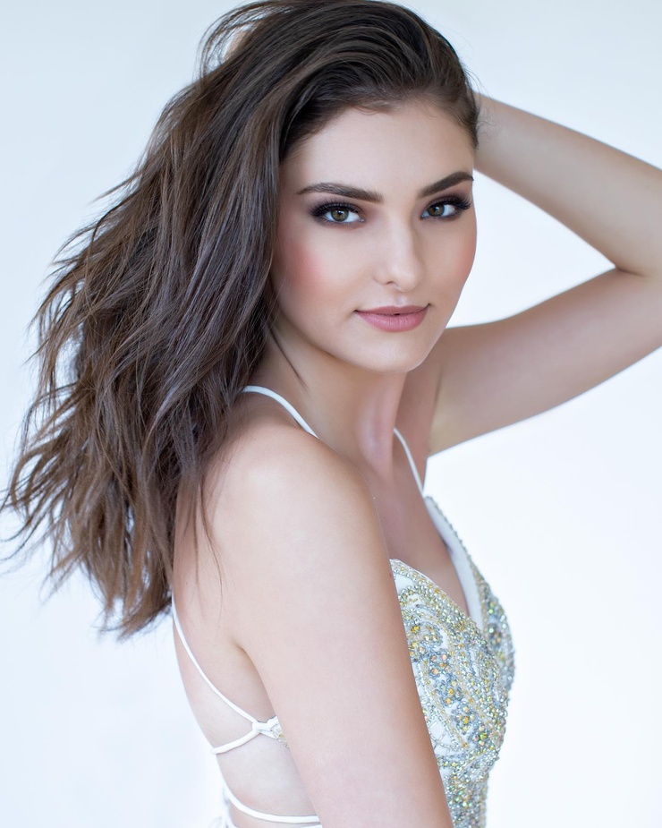 Picture of Eva Hendricks