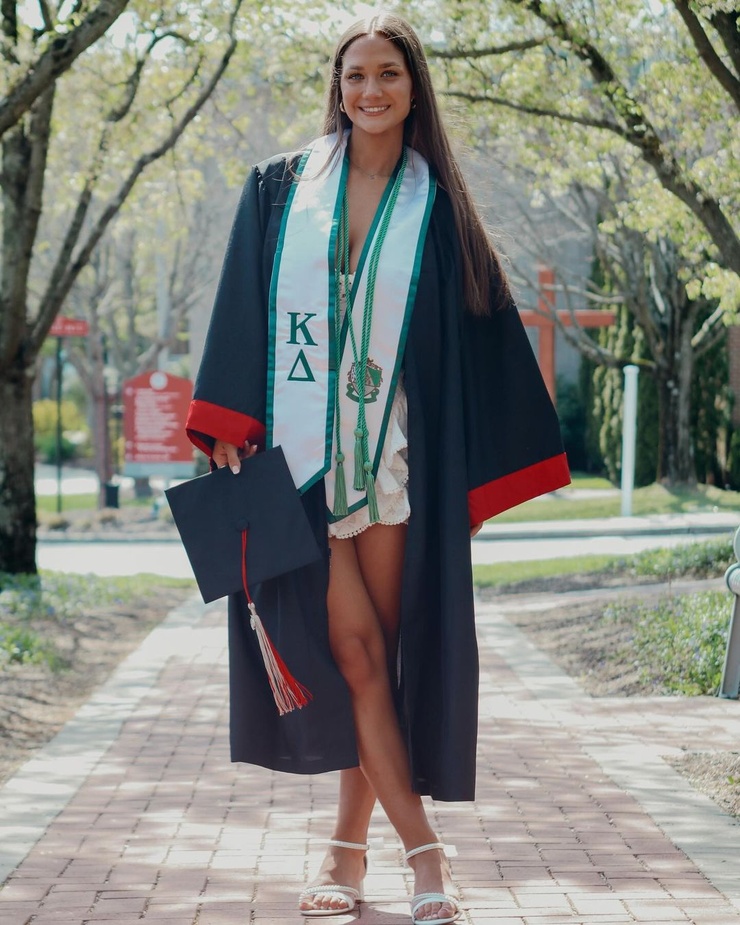 Picture of Stephanie Zustovich