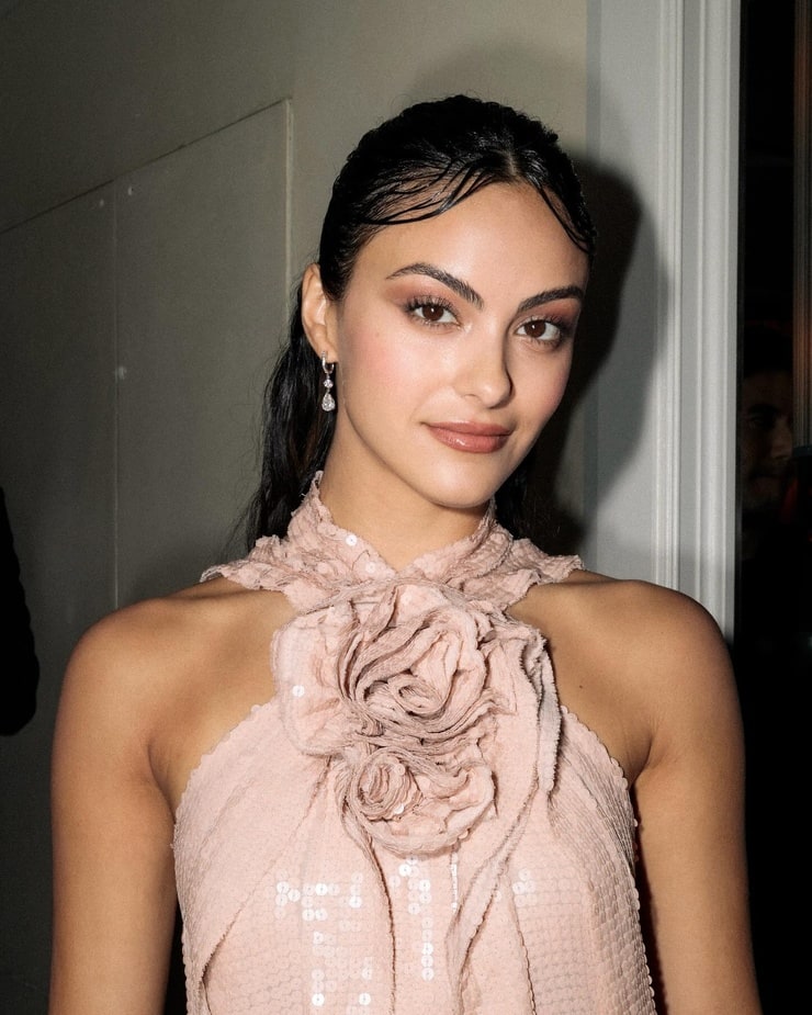 Picture of Camila Mendes