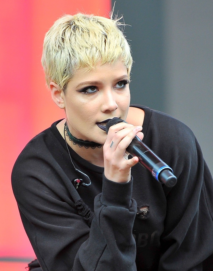 Picture of Halsey
