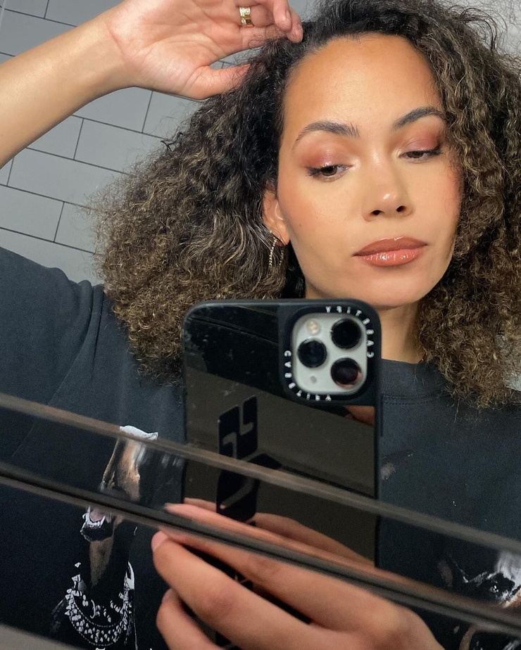 Madeleine Mantock picture