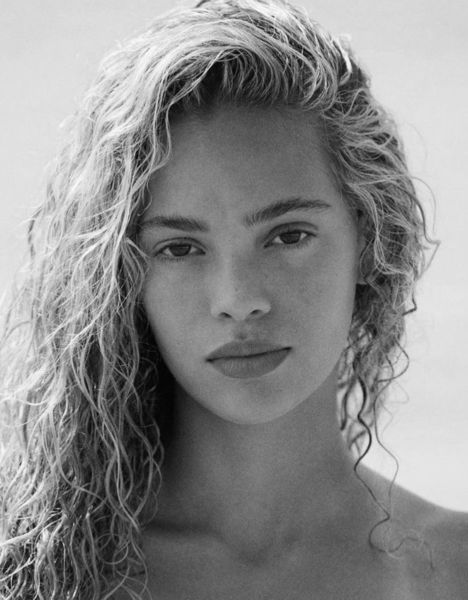 Picture of Avari Lanai