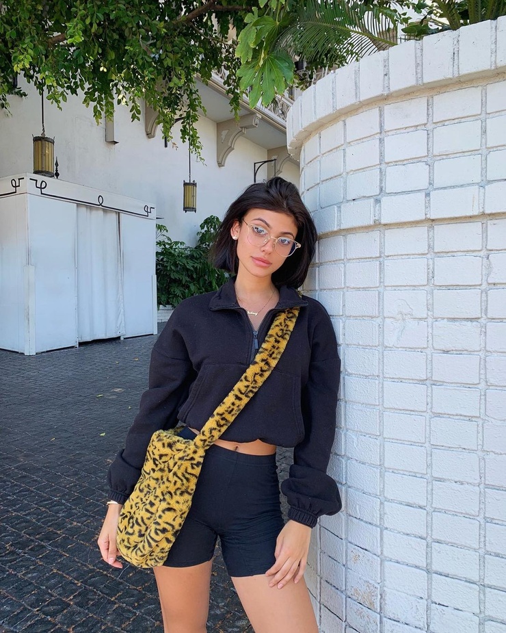 Kelsey Calemine image