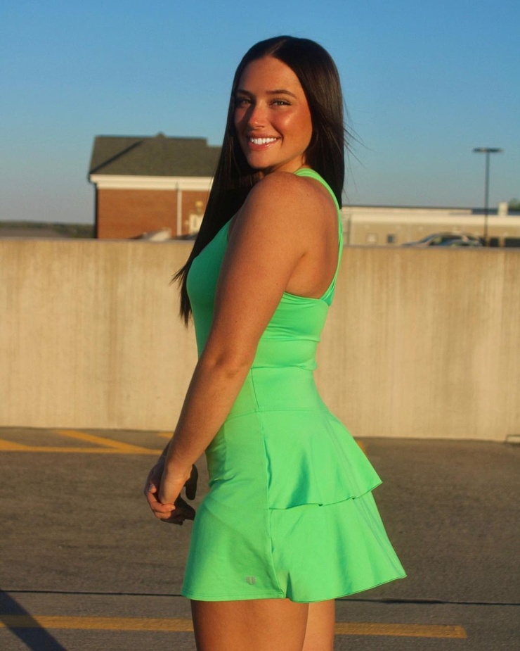 Picture of Alexandra Jaksec