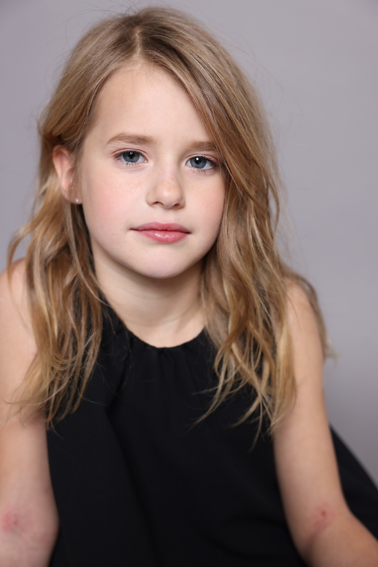 Picture of Rose Decker