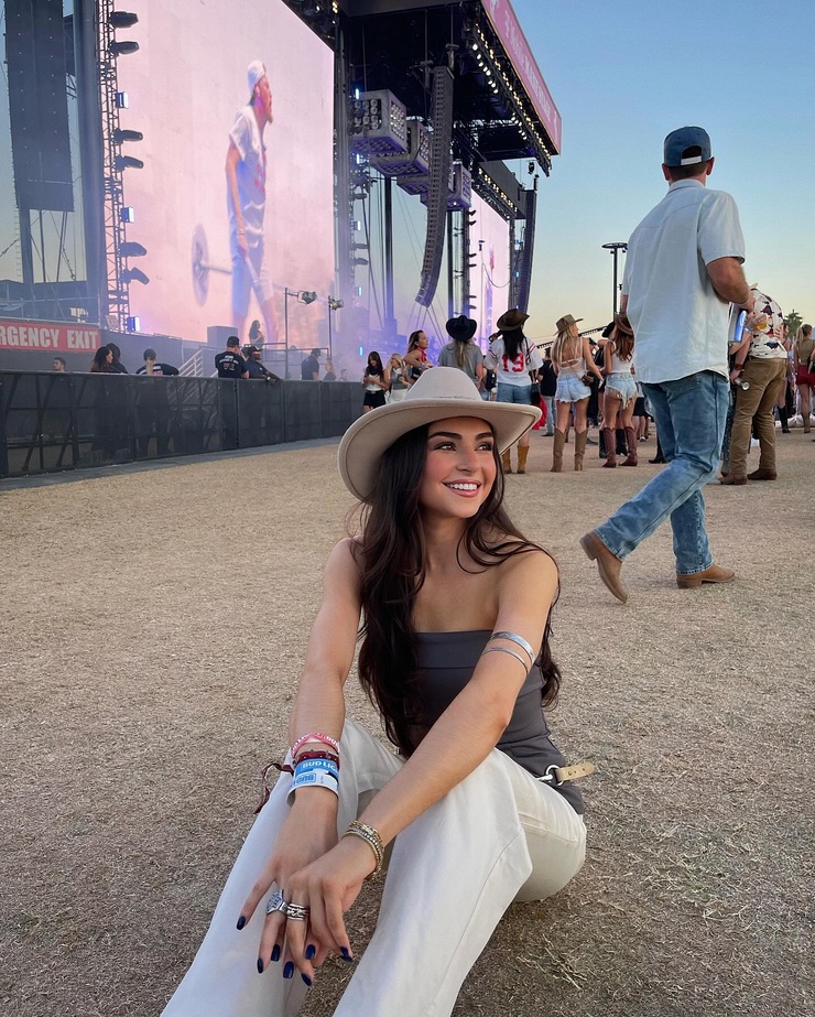 Ashley LaMarca picture