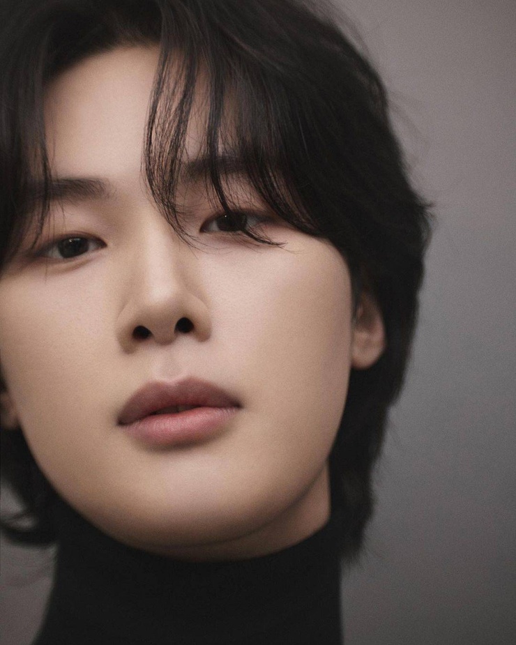 Image of Kim Dong-Hee