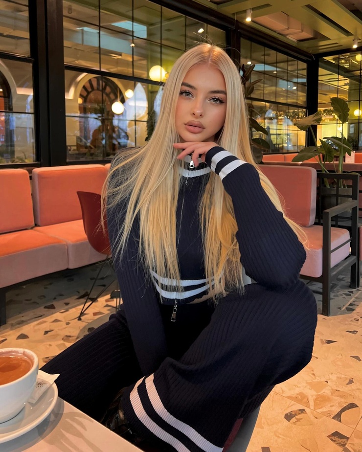 Megisa Pregna picture