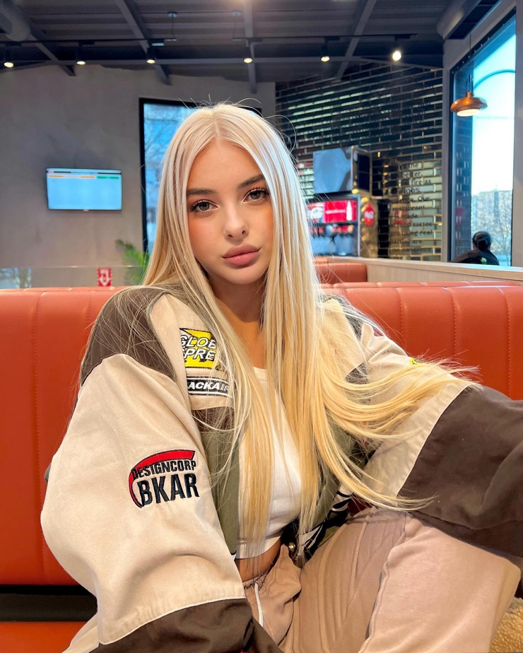 Megisa Pregna picture