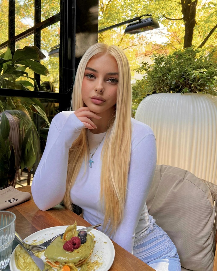 Picture of Megisa Pregna