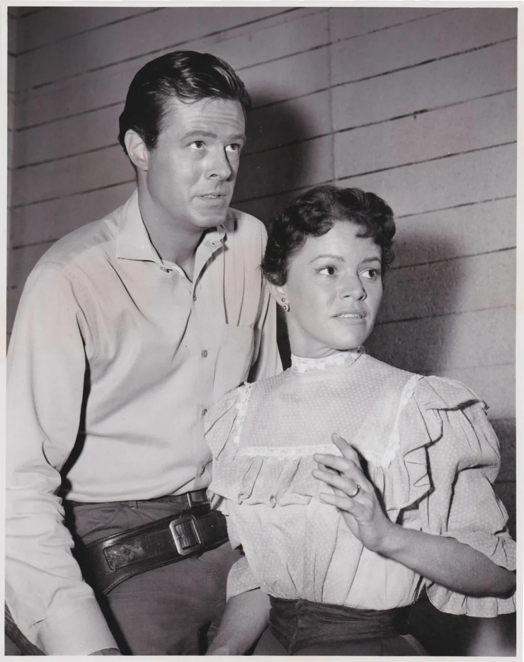Robert Culp, Jean Howell