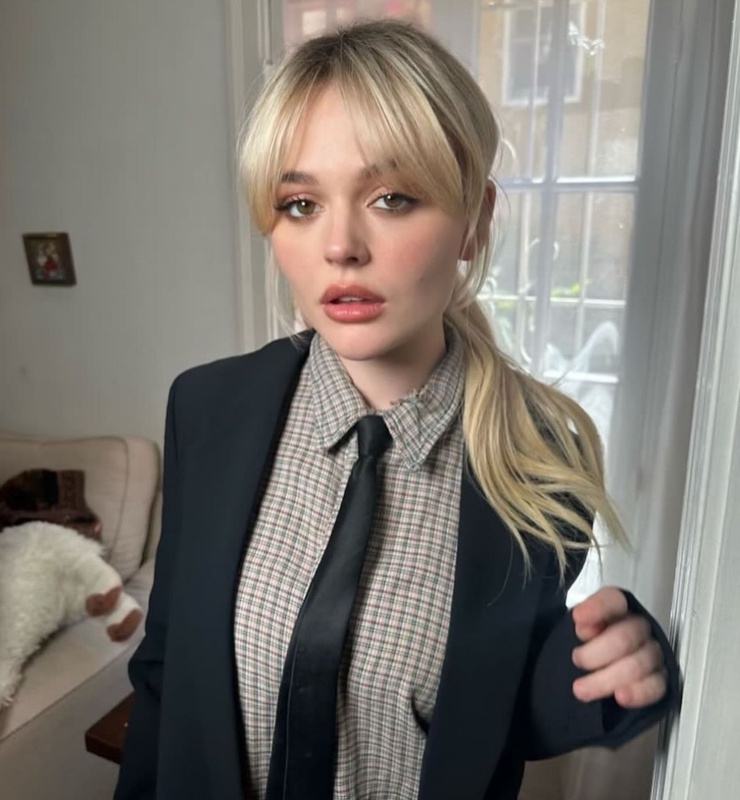 Emily Alyn Lind picture