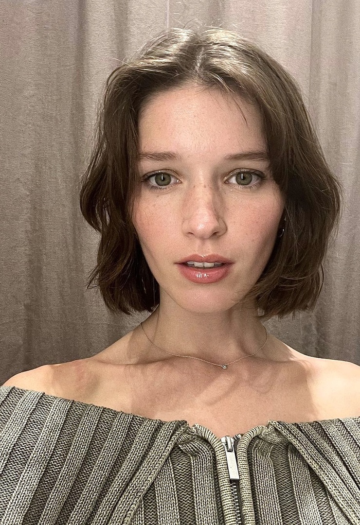 Picture of Lottie Hayes