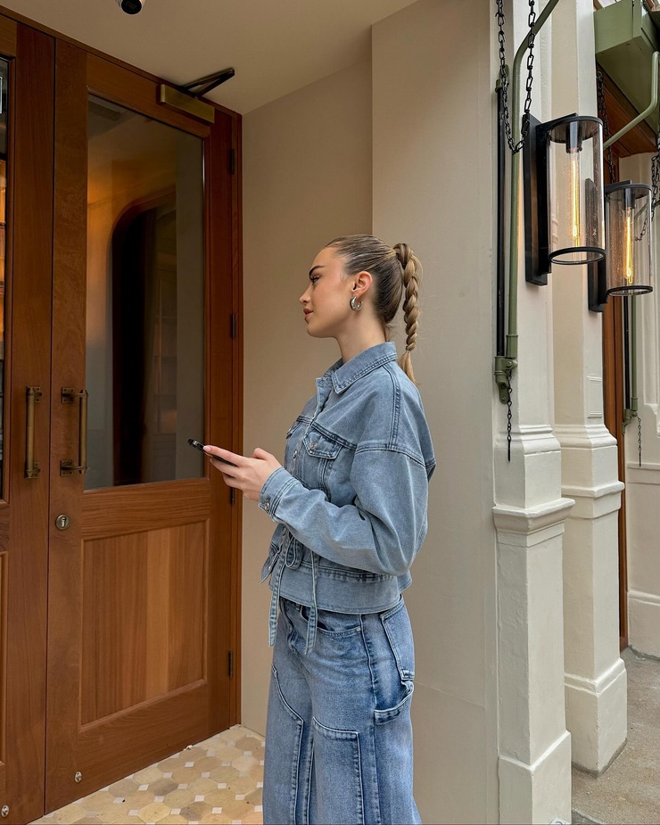 Picture of Ellie Jayne