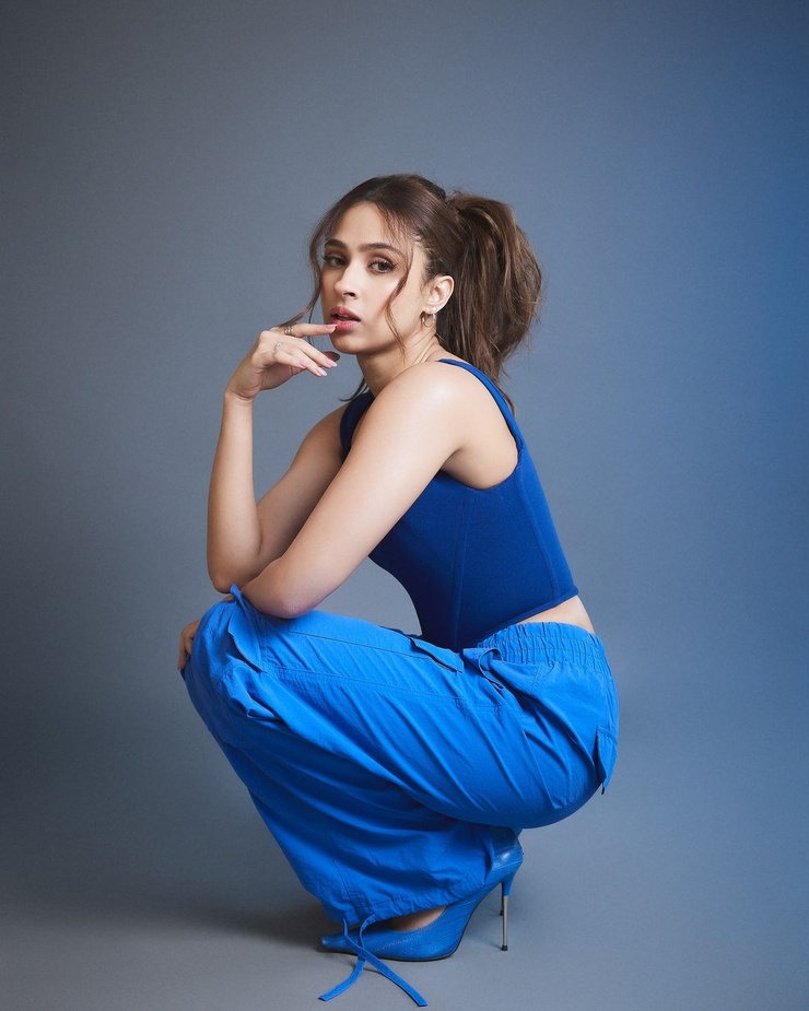 Picture of Pashmina Roshan