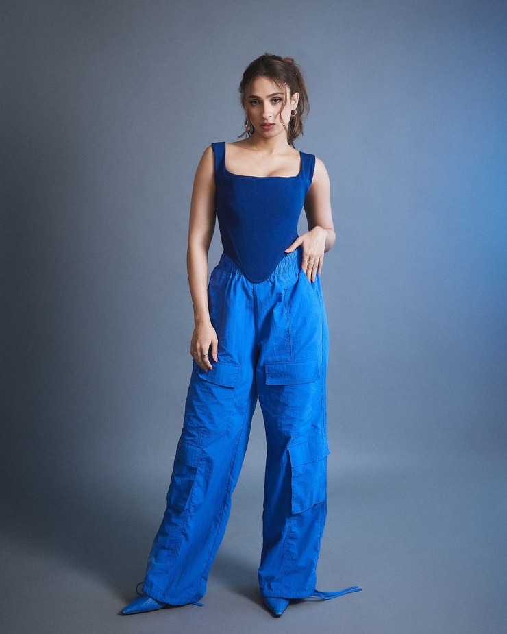 Picture of Pashmina Roshan