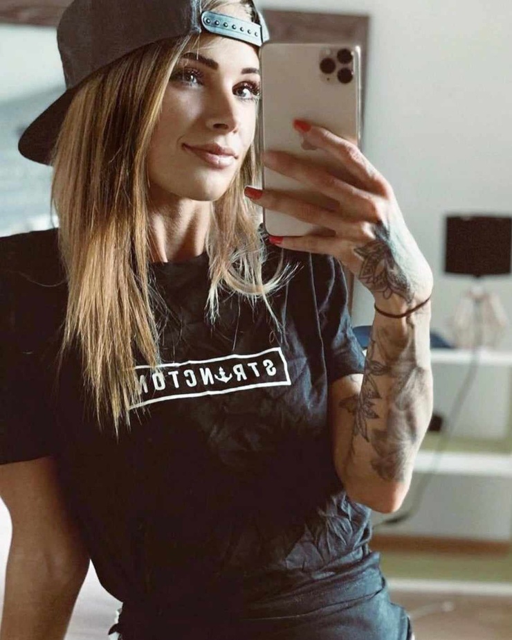 Picture of Sabrina "Sashoe" Schuster