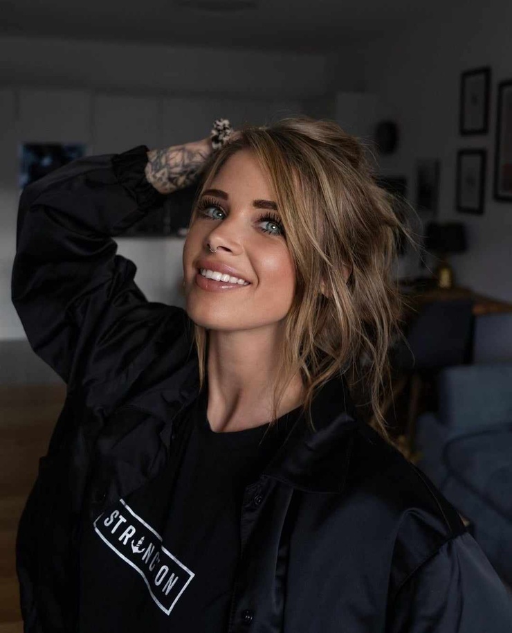 Picture of Sabrina "Sashoe" Schuster