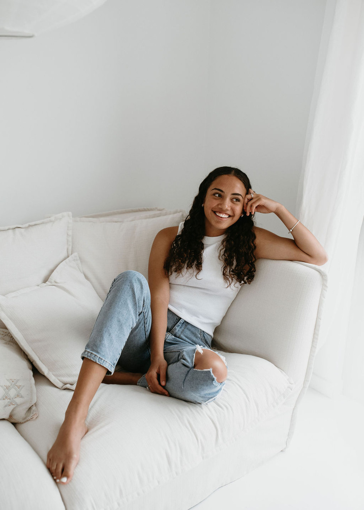 Molly Fatnowna image