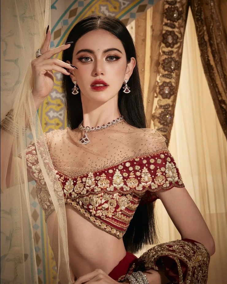 Picture of Davika Hoorne