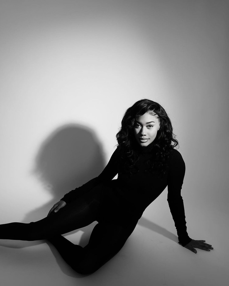 Sydney Winbush image