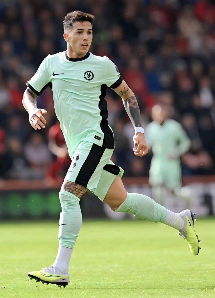 Picture of Enzo Fernández