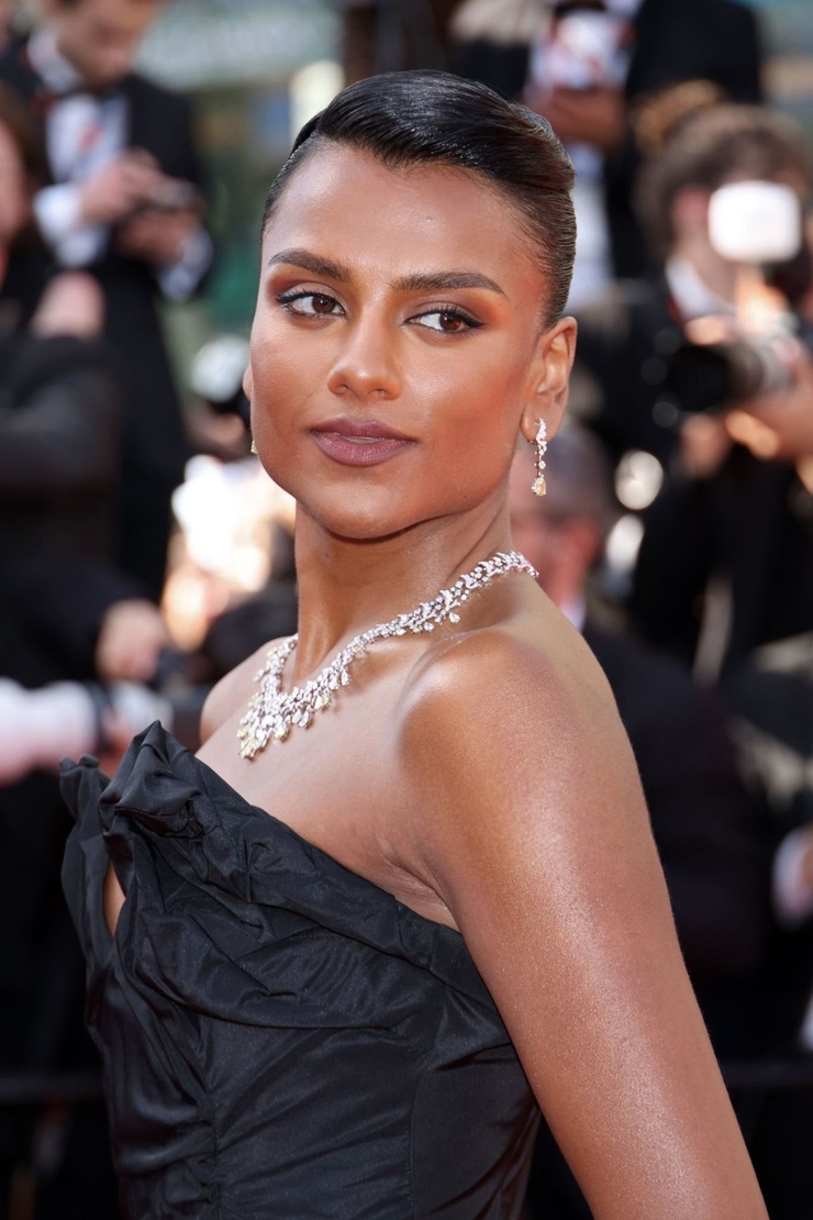 Picture of Simone Ashley