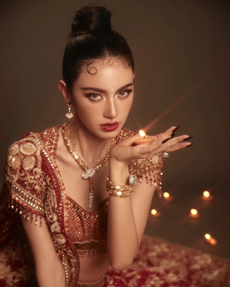 Davika Hoorne picture