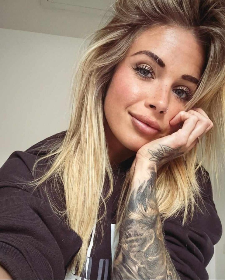 Image of Sabrina "Sashoe" Schuster