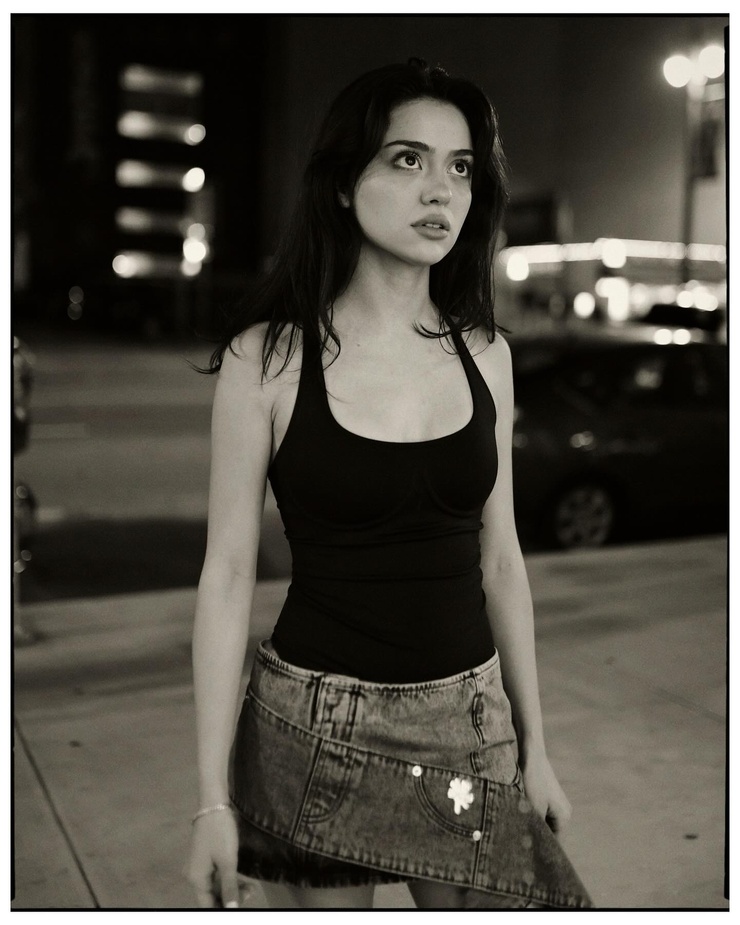 Picture of Nailea Devora