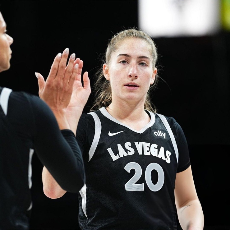 Picture of Kate Martin (basketball)