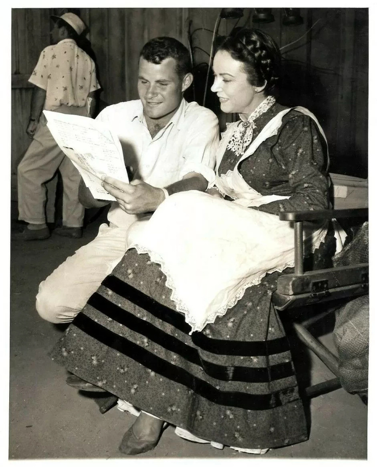 Michael Wayne, Fay Wray