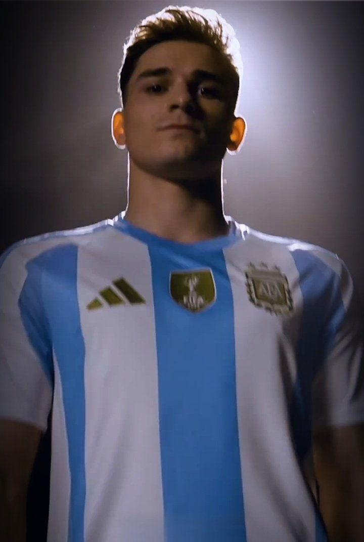 Julián Álvarez picture